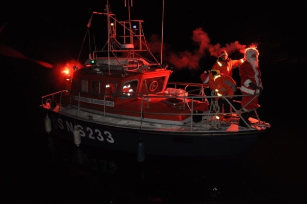 Santa Claus is coming to town... by boat! - P-O Life